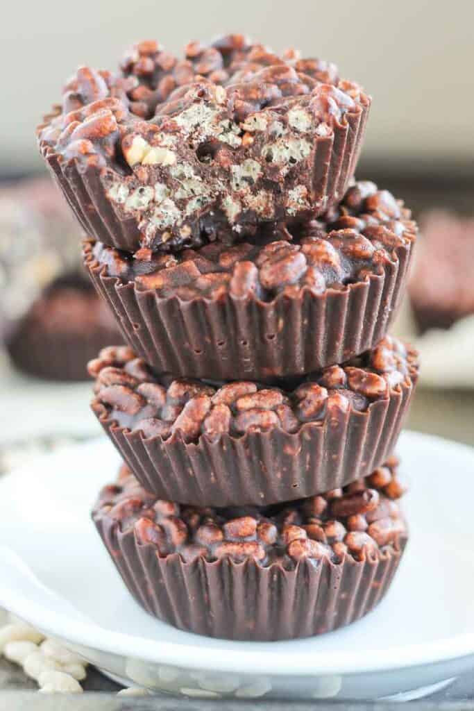 Crispy Chocolate Peanut Butter Cups - easy no bake recipe!